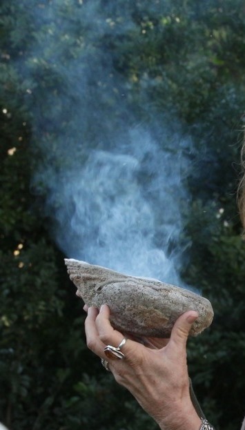 smudging-hands – formidable Woman sanctuary